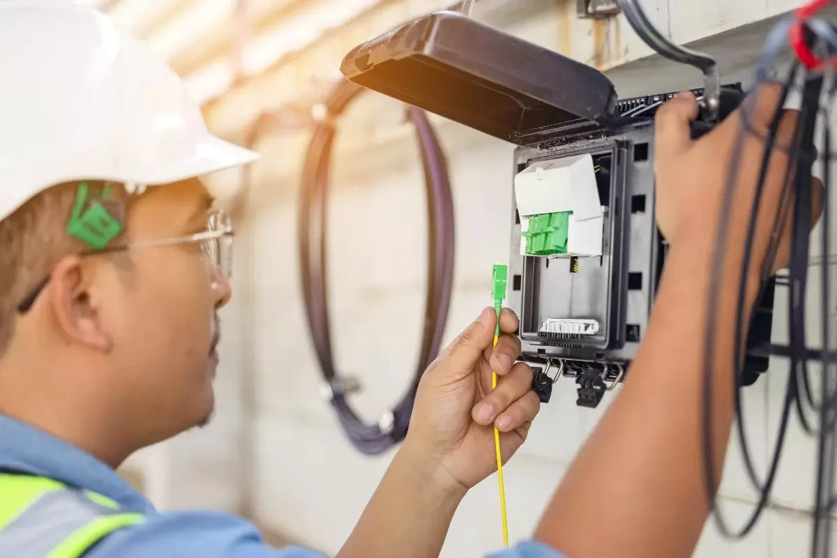 Pourquoi la Prise Terminale Optique (PTO) est Essentielle dans une Ins ...